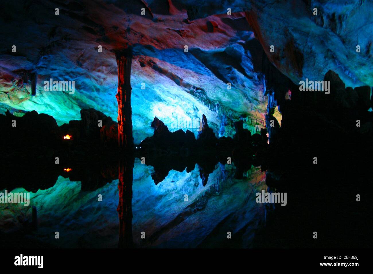 Reflection of rocks in water, Seven Star Cave, Guilin, China Stock ...