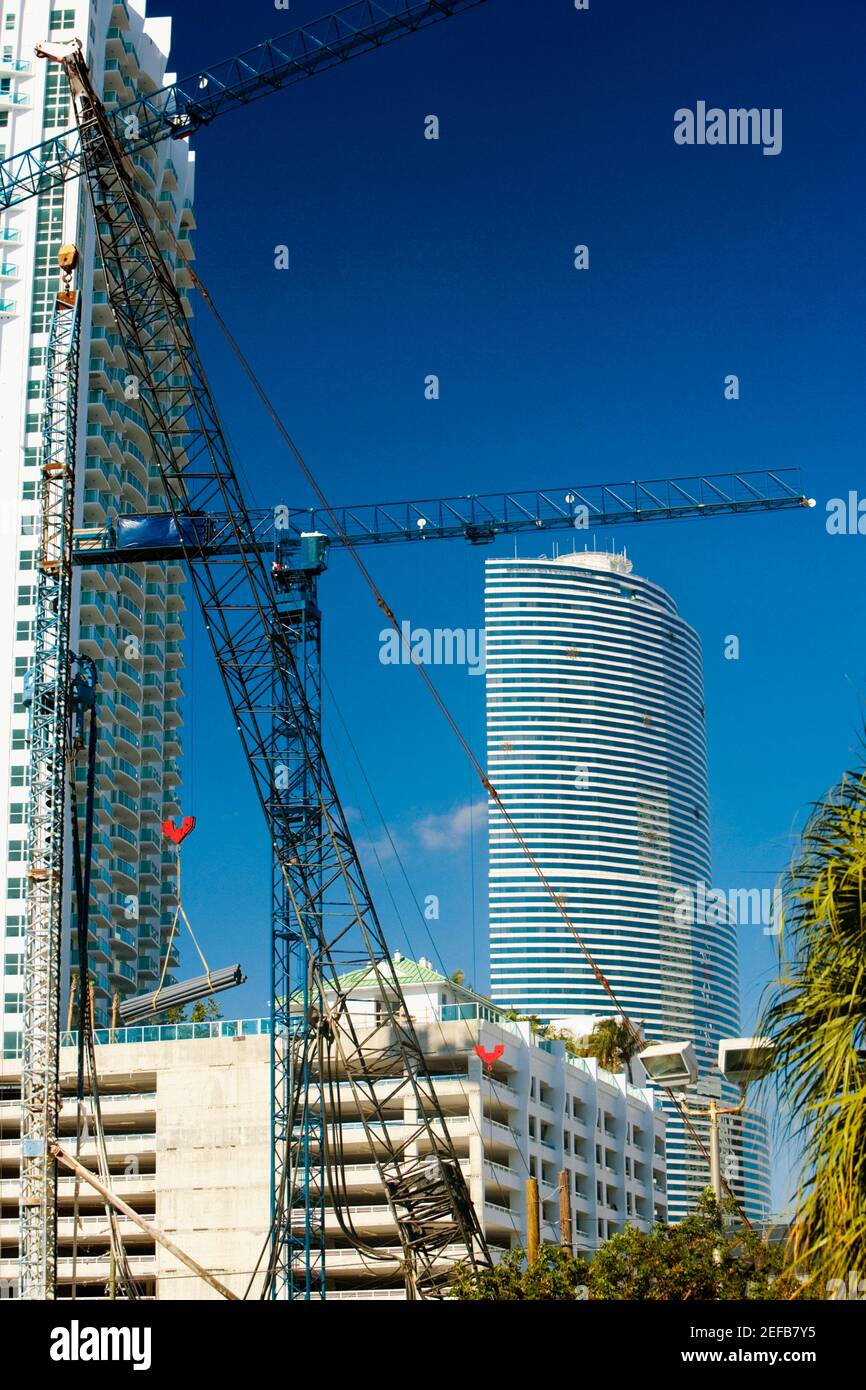 Front view city from crane hi-res stock photography and images - Alamy