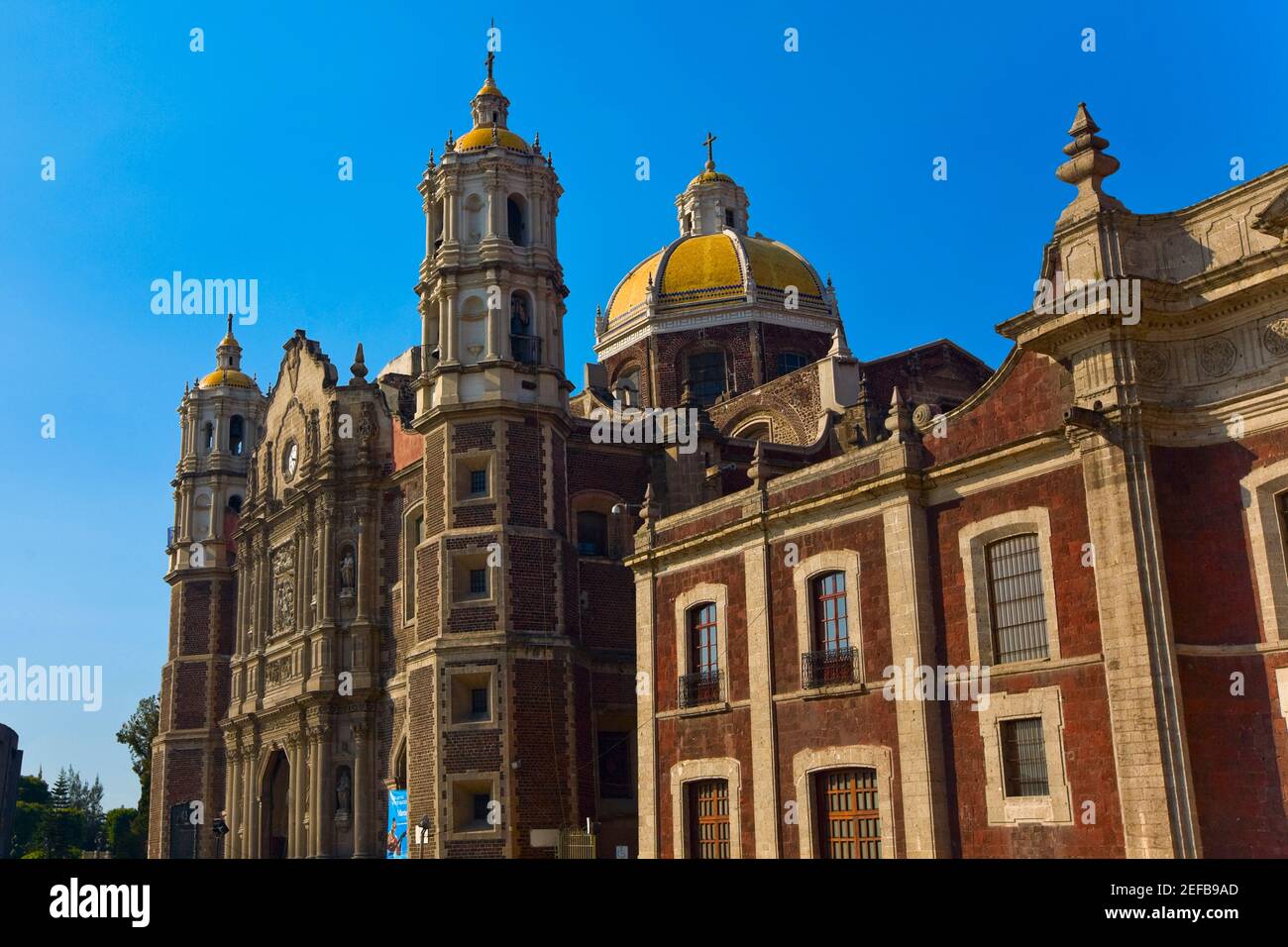 Basílica mexicana hi-res stock photography and images - Alamy