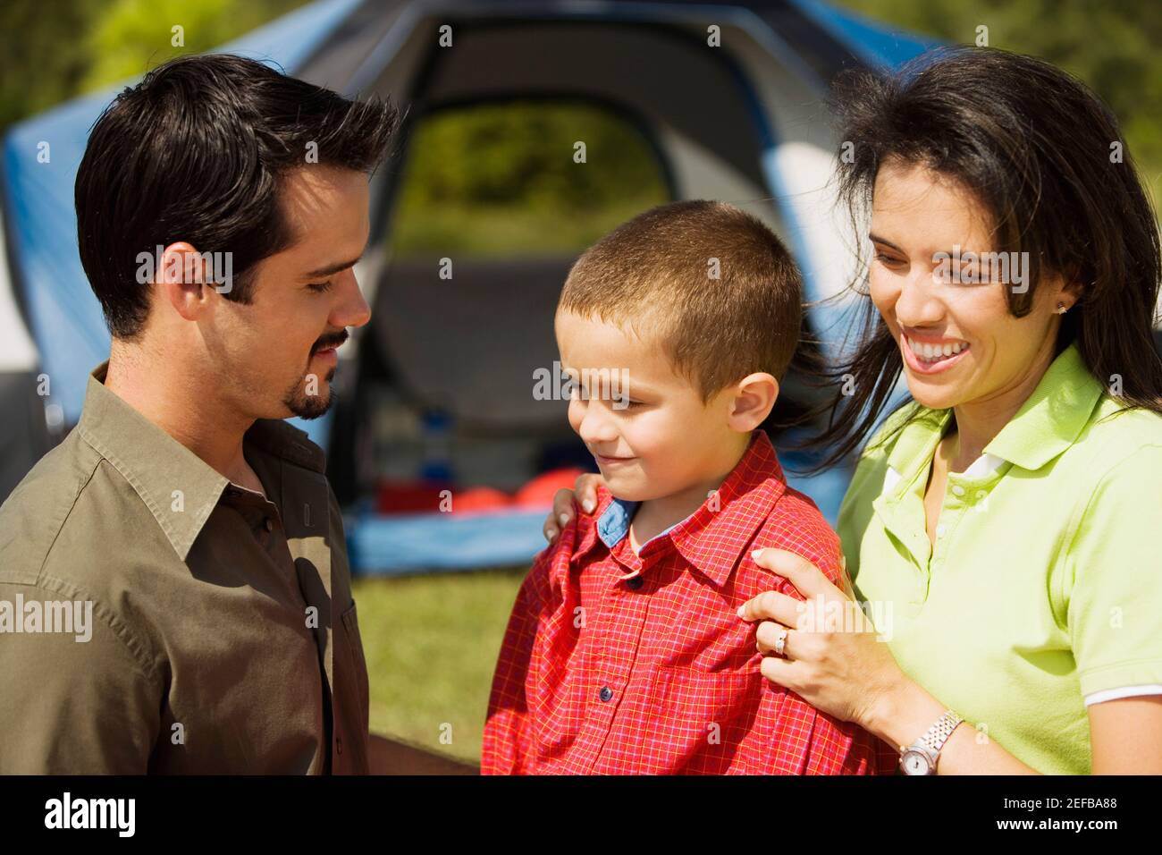 Side profile of parents and their son Stock Photo - Alamy