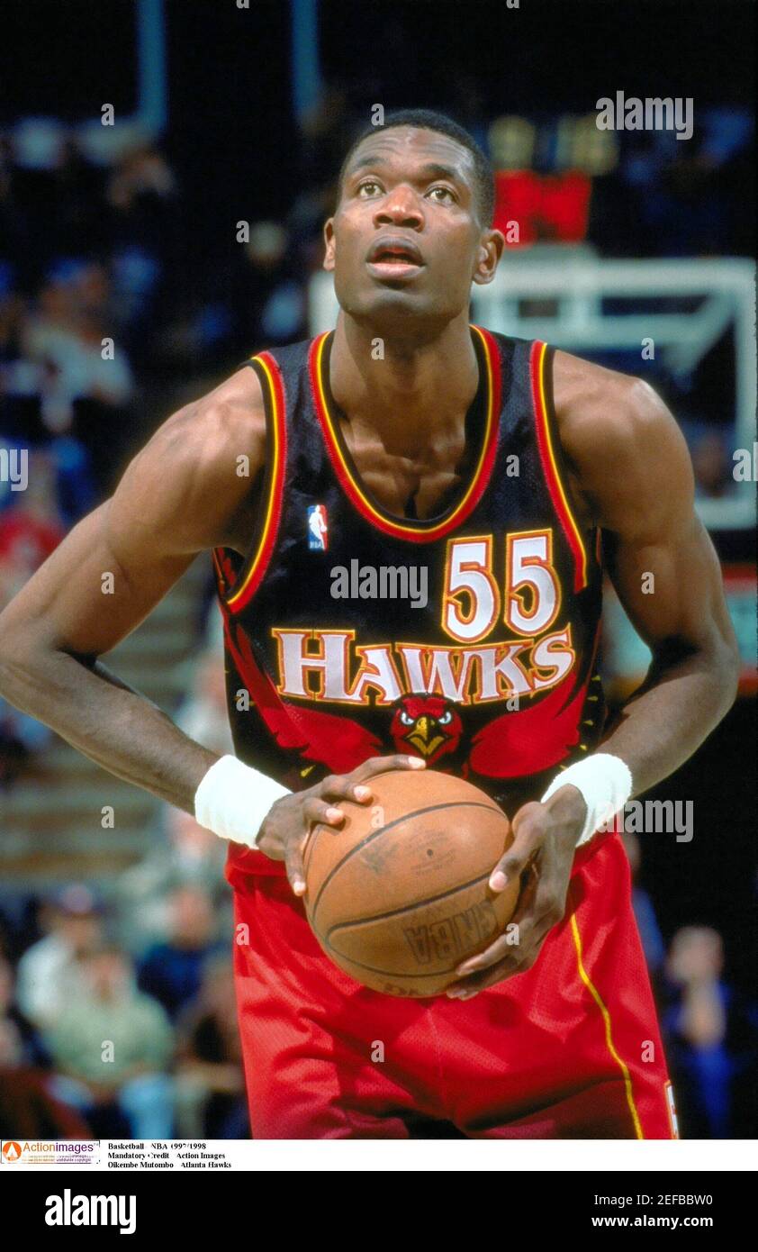Dikembe mutombo and hawks hi-res stock photography and images - Alamy