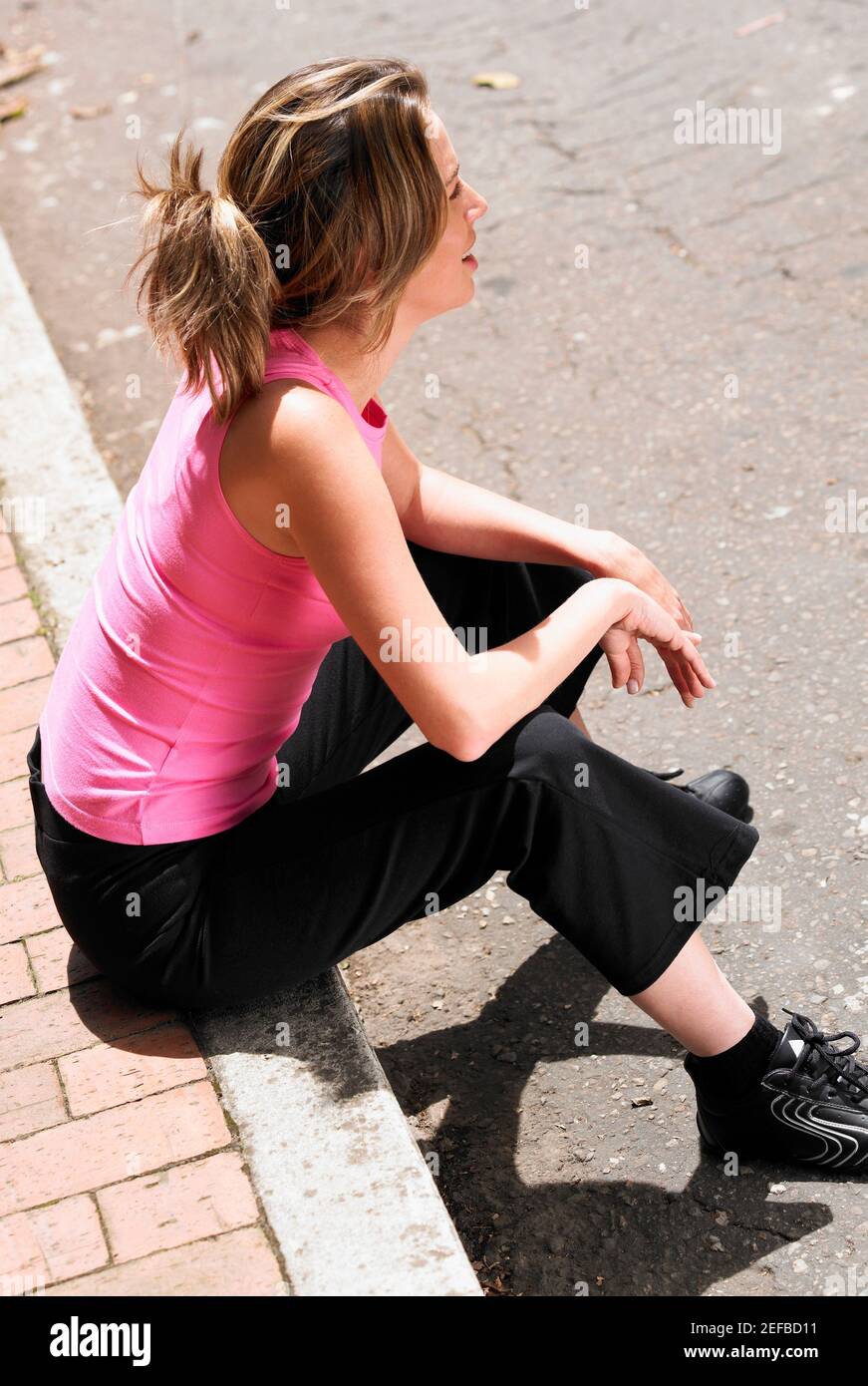 Hand resting on ledge hi-res stock photography and images - Alamy