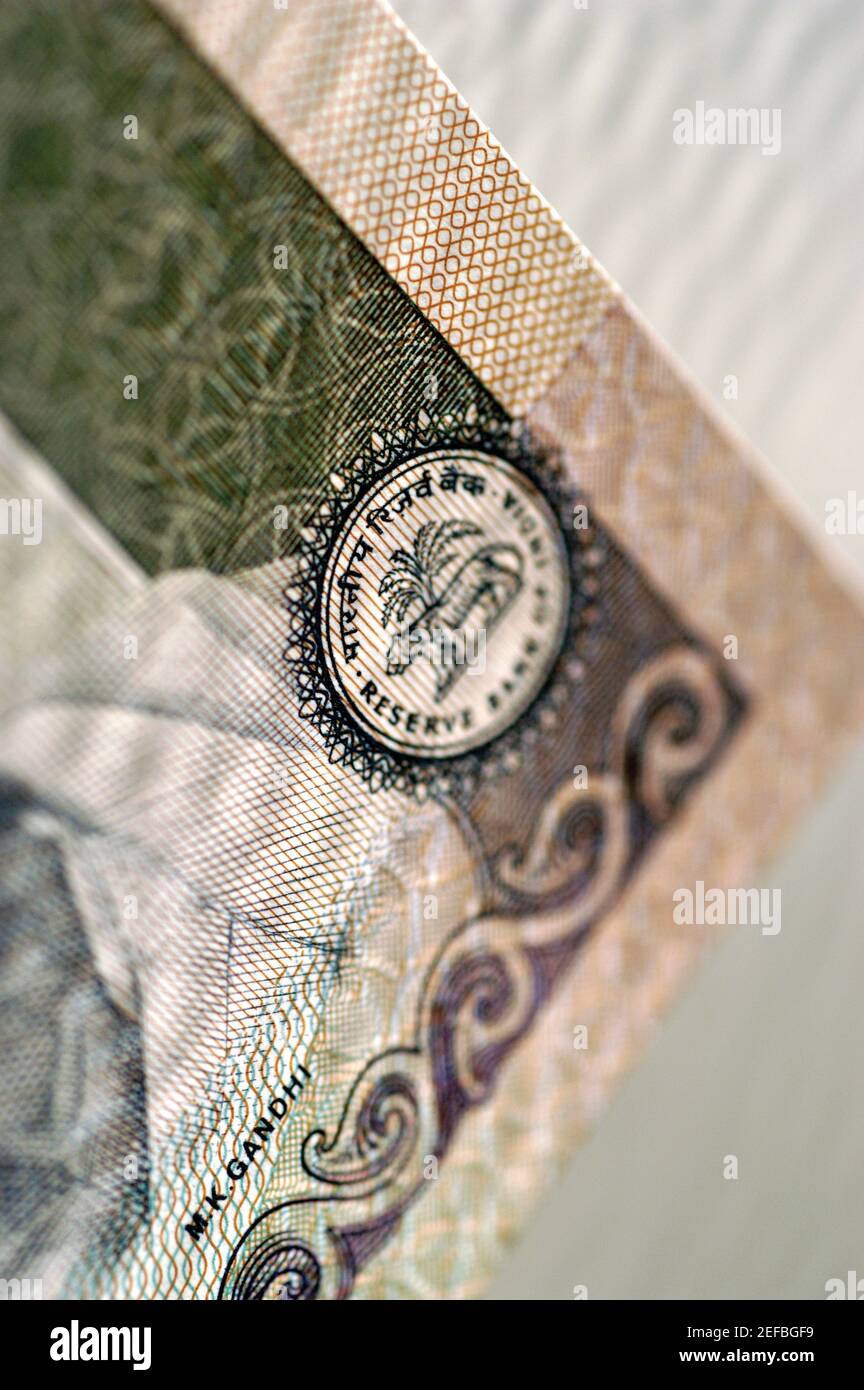 Country seal on bank note, extreme close-up Stock Photo - Alamy