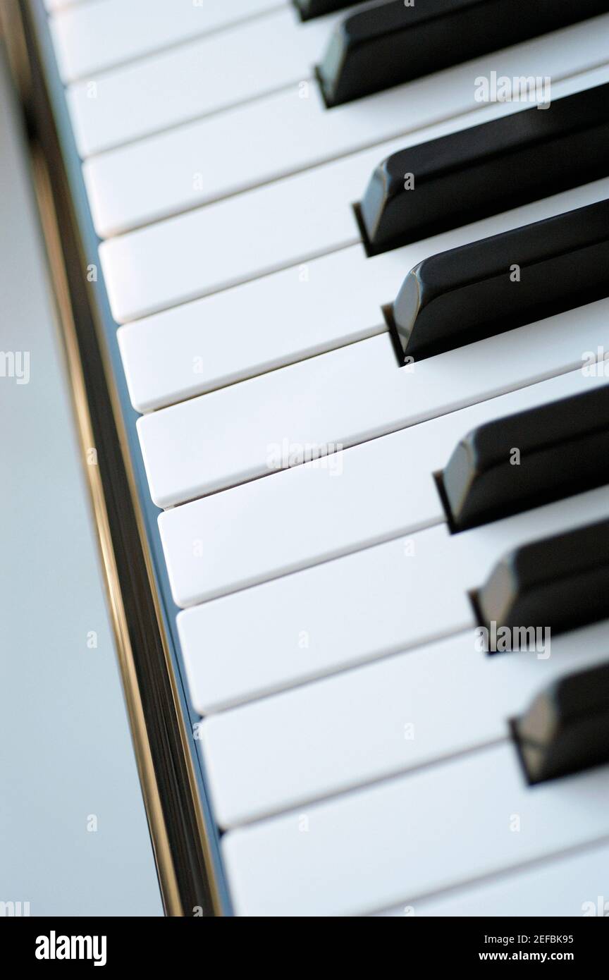 Piano keyboard, close-up Stock Photo - Alamy