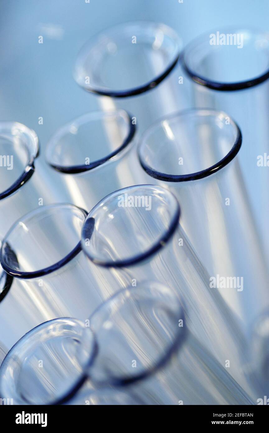 Beakers equipment hi-res stock photography and images - Alamy