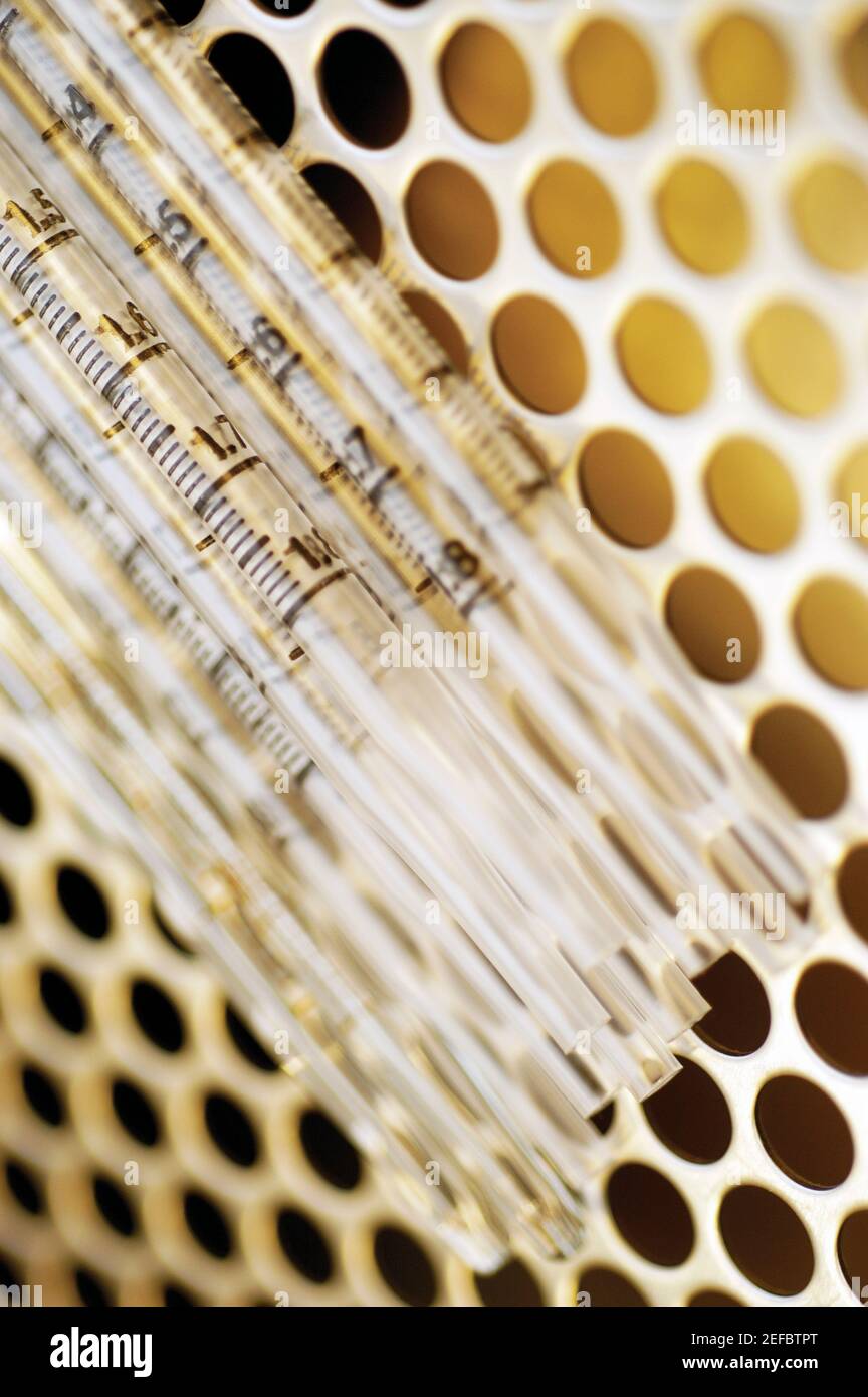 Measuring pipettes hi-res stock photography and images - Alamy