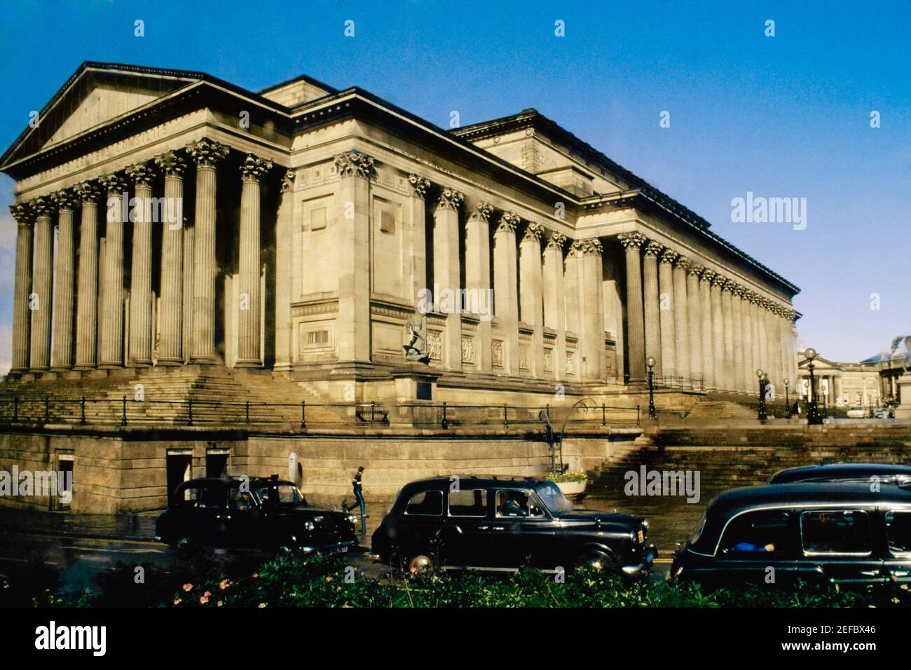 Side view of a courthouse, Liverpool, England Stock Photo - Alamy