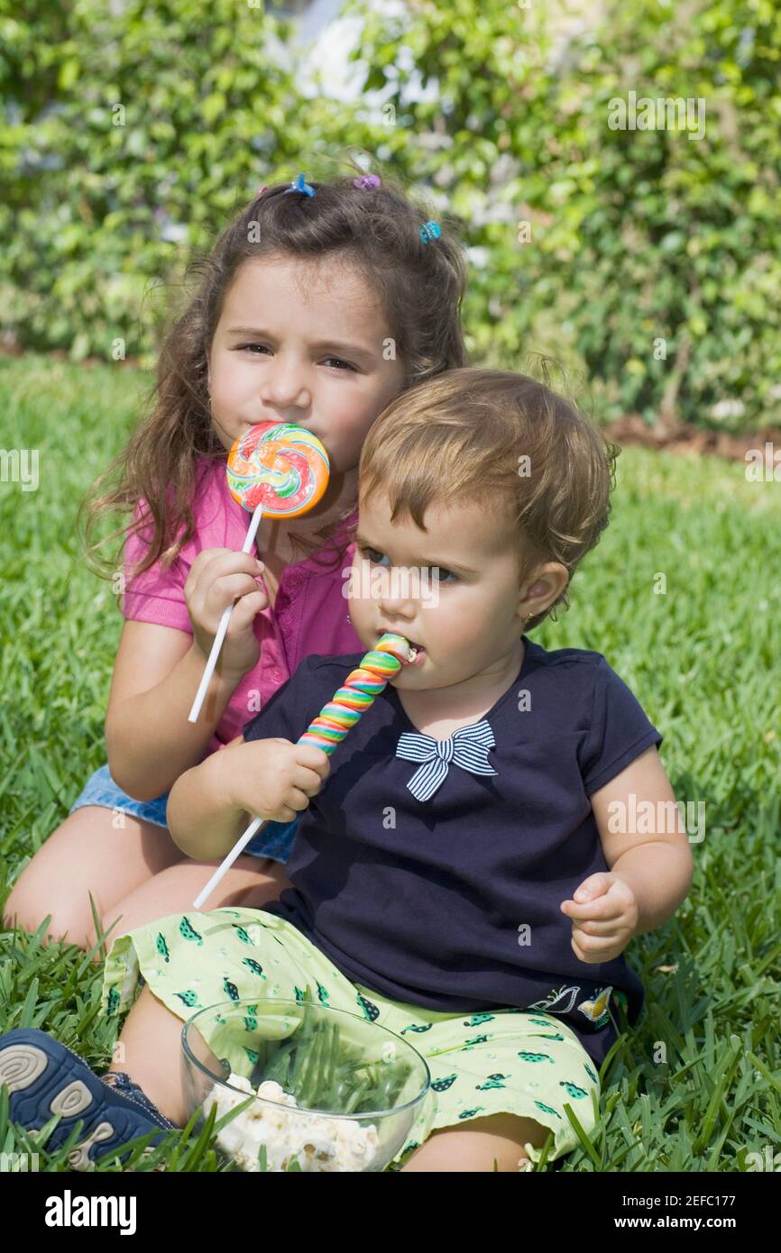 Eating candies hi-res stock photography and images - Alamy