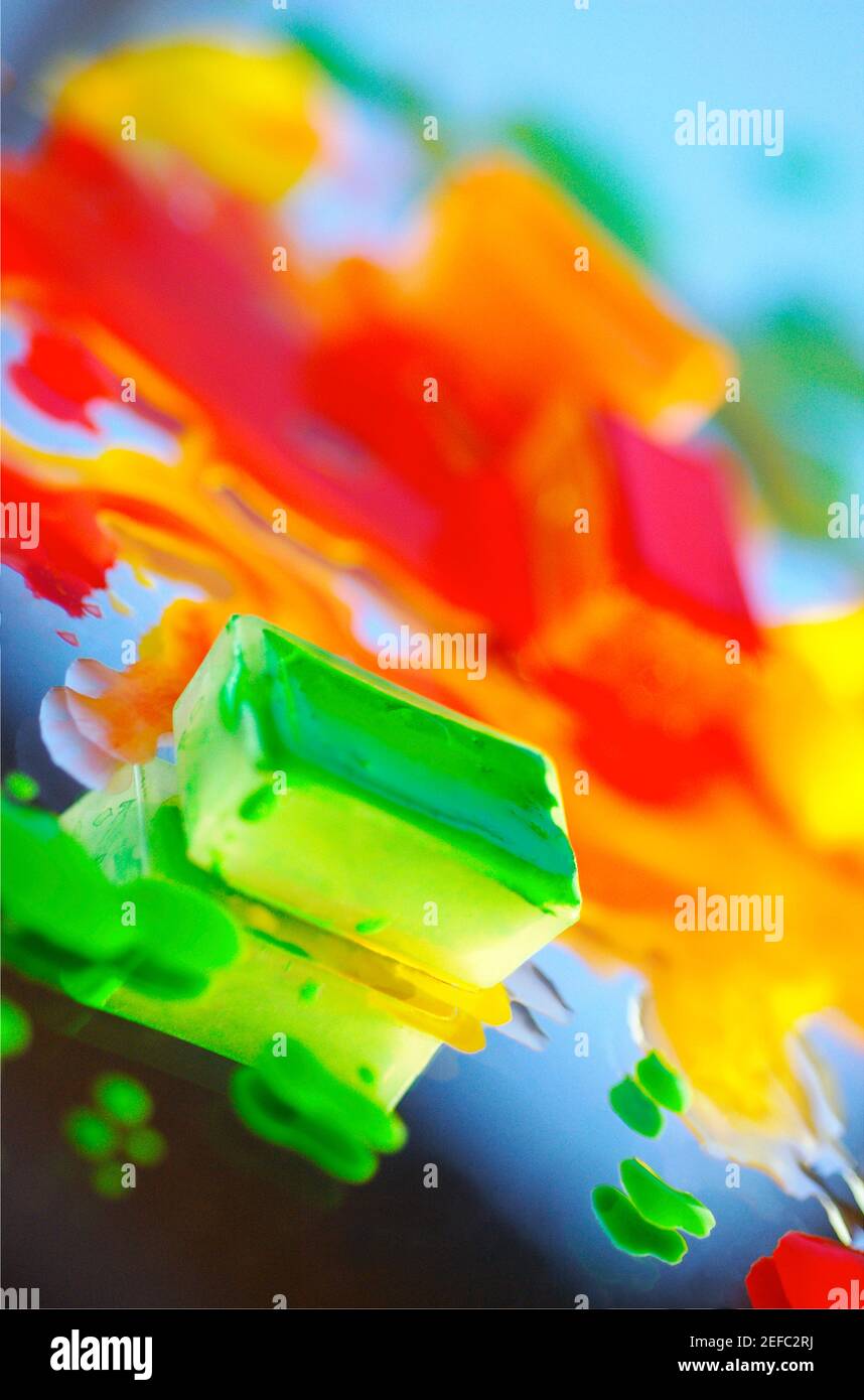 Paint cube hi-res stock photography and images - Alamy
