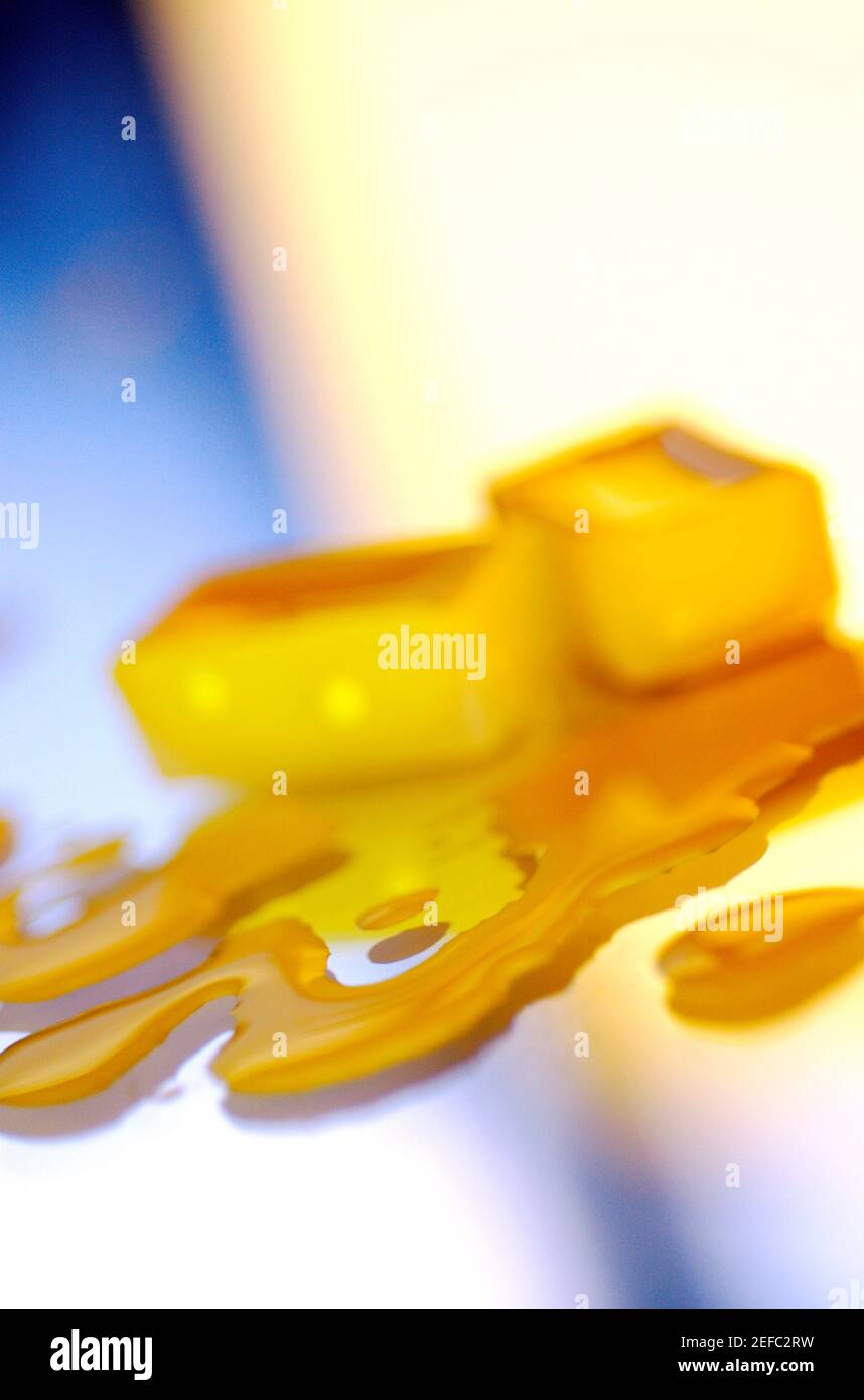 Paint cube hi-res stock photography and images - Alamy