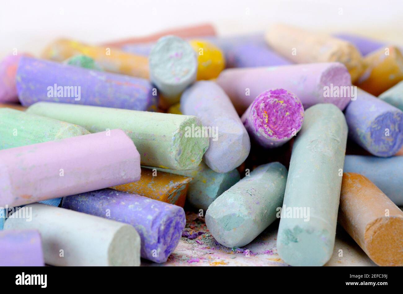 Close-up of an assortment of colored chalk Stock Photo - Alamy