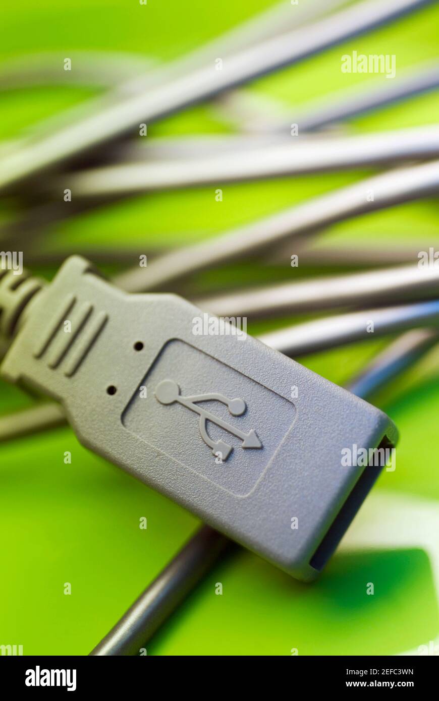 Computer vertical image hi-res stock photography and images - Alamy