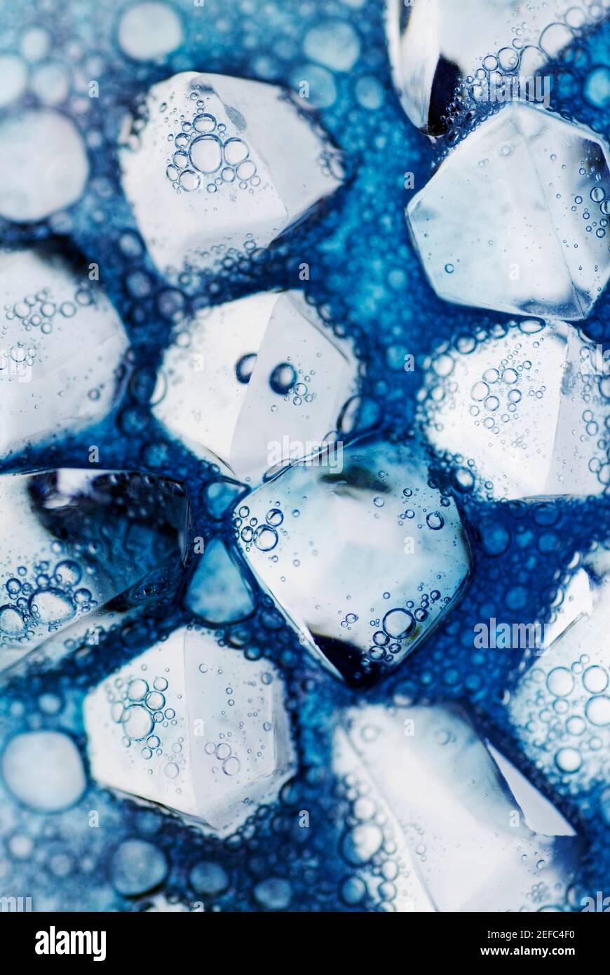 Ice cubes in water hi-res stock photography and images - Alamy