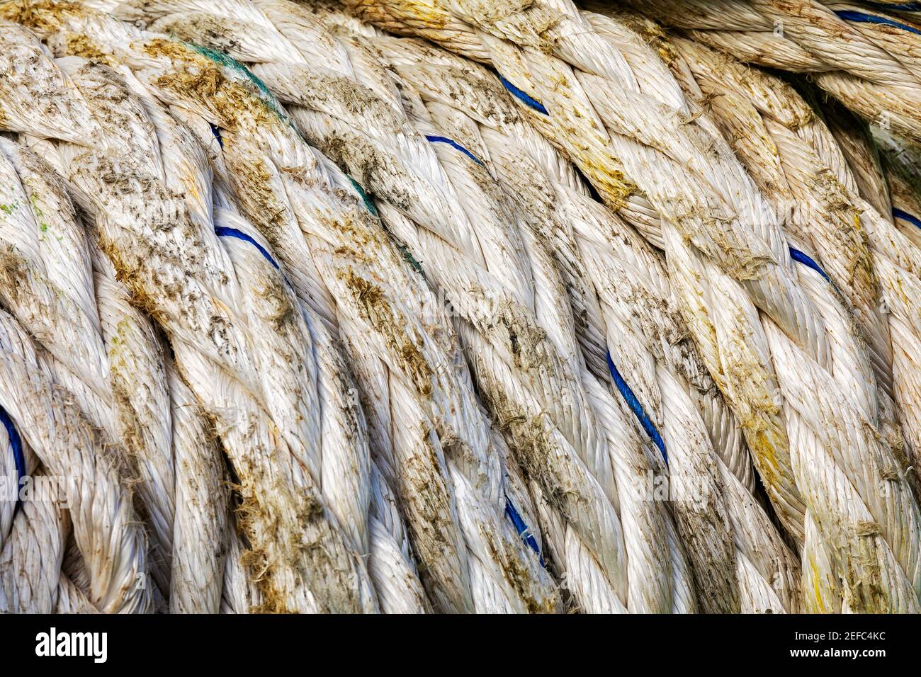 Intertwined rope hi-res stock photography and images - Alamy