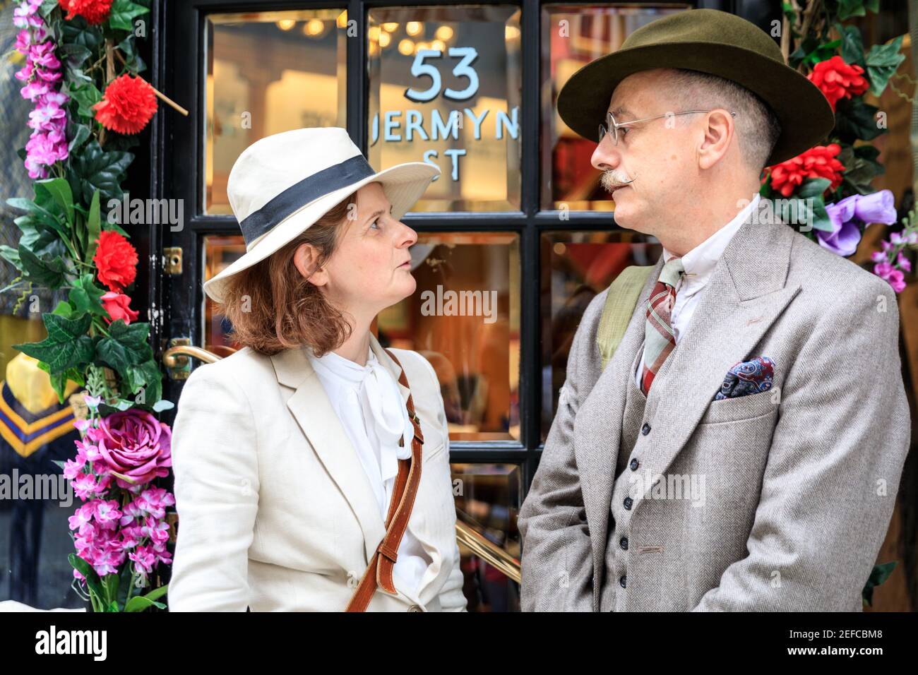 Dapper British Chaps and Chapettes at ' The Grand Flaneur' Chap Walk ...