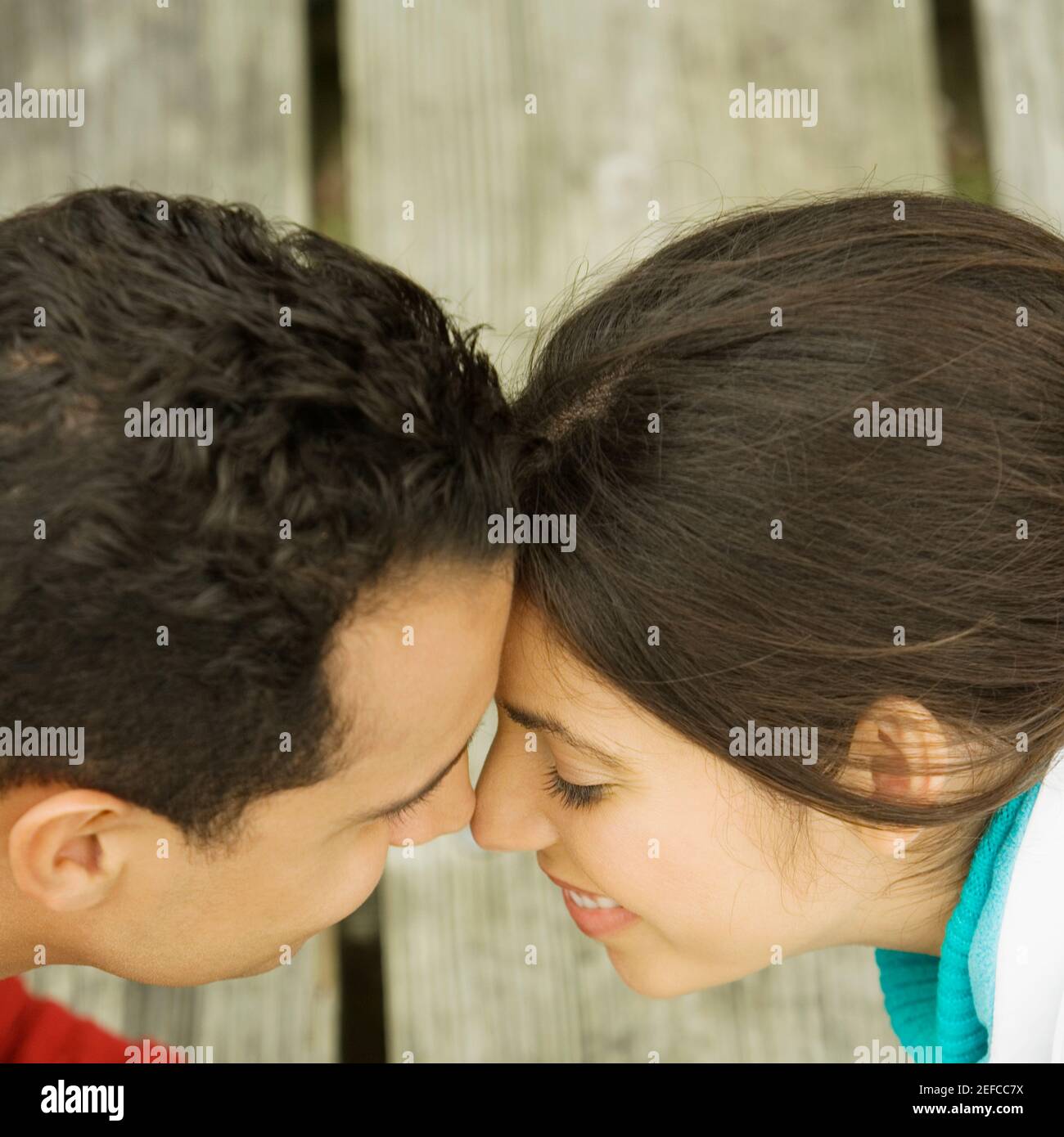 Man and woman nuzzling hi-res stock photography and images - Alamy
