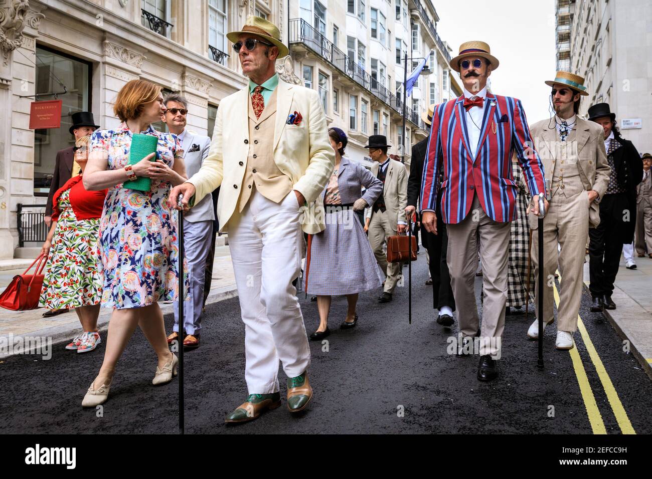Dapper British Chaps and Chapettes at ' The Grand Flaneur' Chap Walk ...