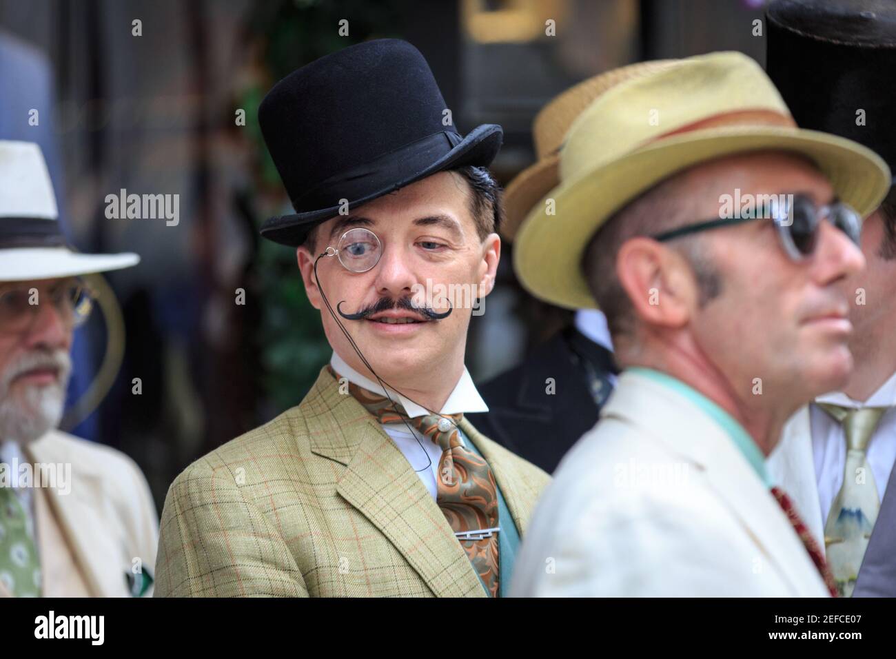 Dapper British Chaps and Chapettes at ' The Grand Flaneur' Chap Walk ...