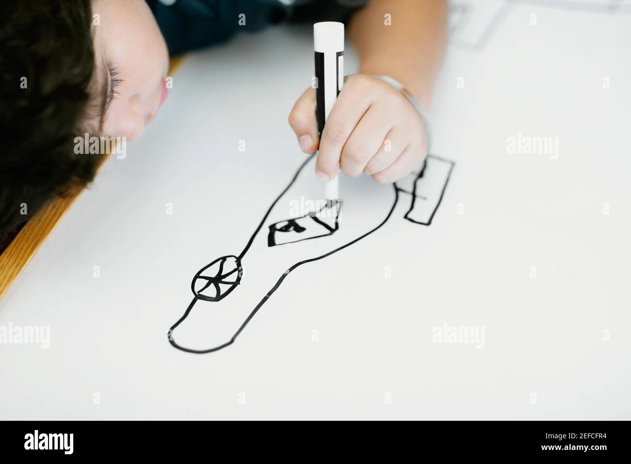 Boy drawing 9 years hi-res stock photography and images - Alamy