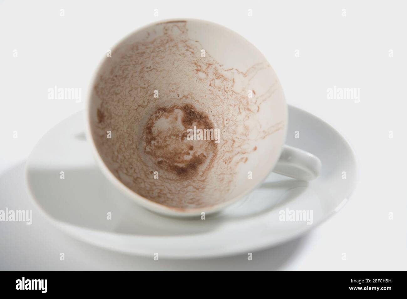 Dirty cup and plate hi-res stock photography and images - Alamy