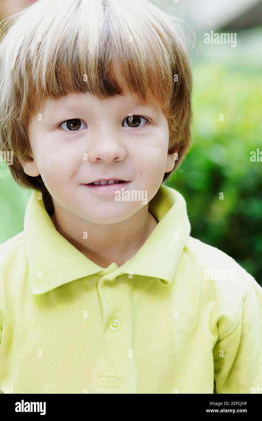 Portrait of a boy smiling Stock Photo - Alamy