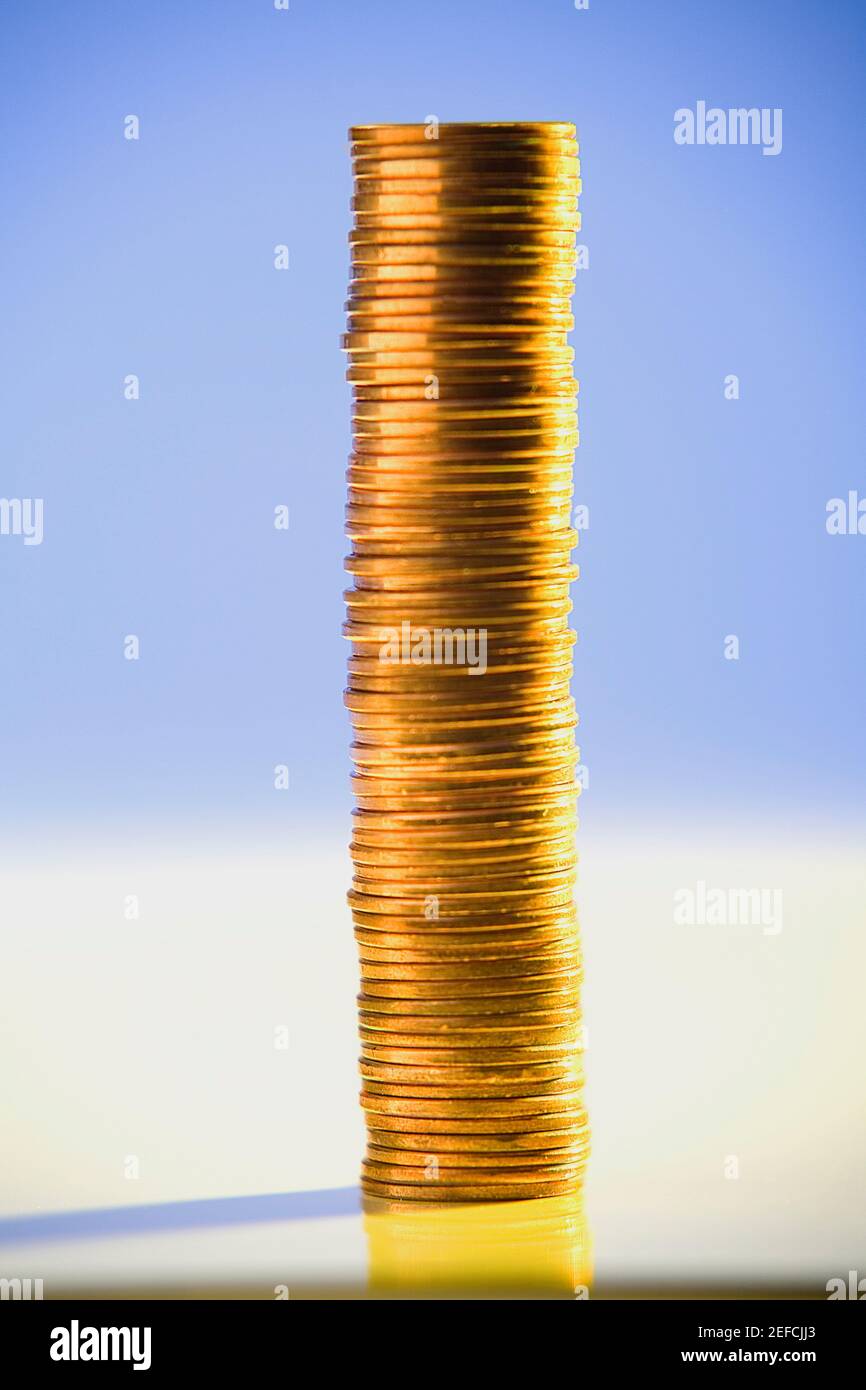 Stack coins color image hi-res stock photography and images - Alamy