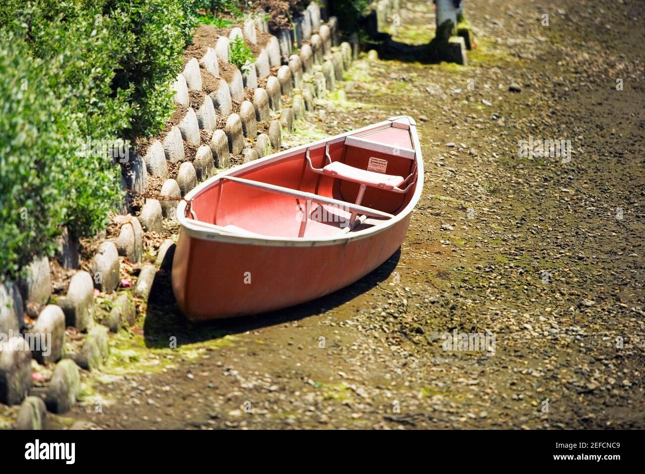 Empty rowboat empty rowboat hi-res stock photography and images - Alamy