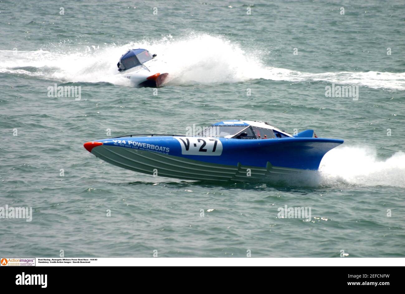 Offshore power boat race hi-res stock photography and images - Alamy