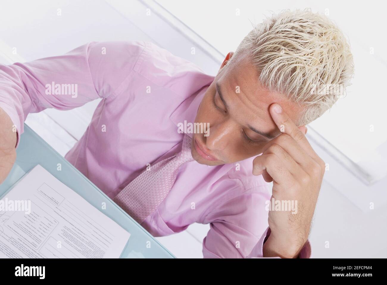 Sheet reading hi-res stock photography and images - Alamy
