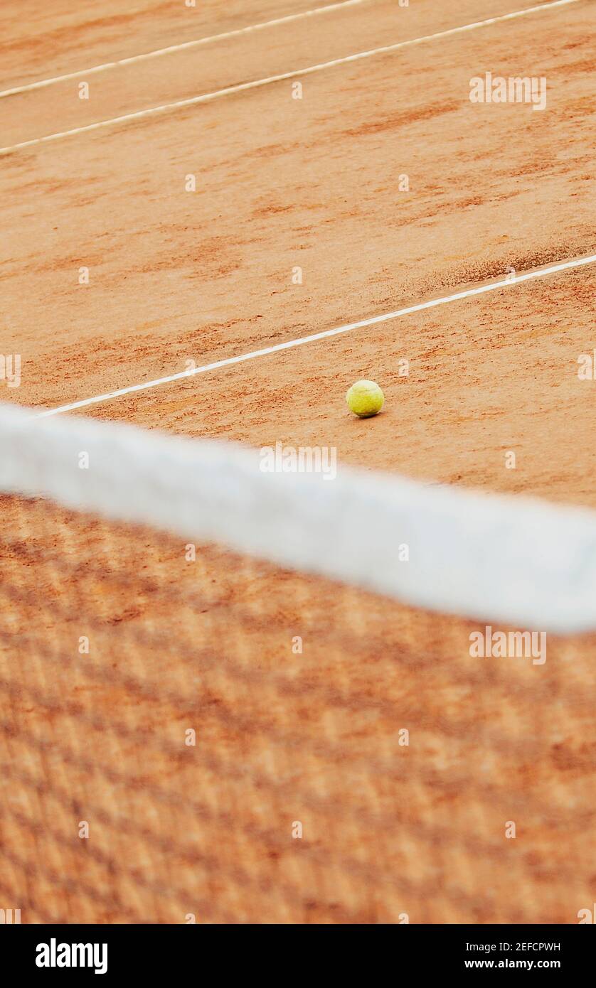 High angle view of a tennis net on a tennis court Stock Photo - Alamy