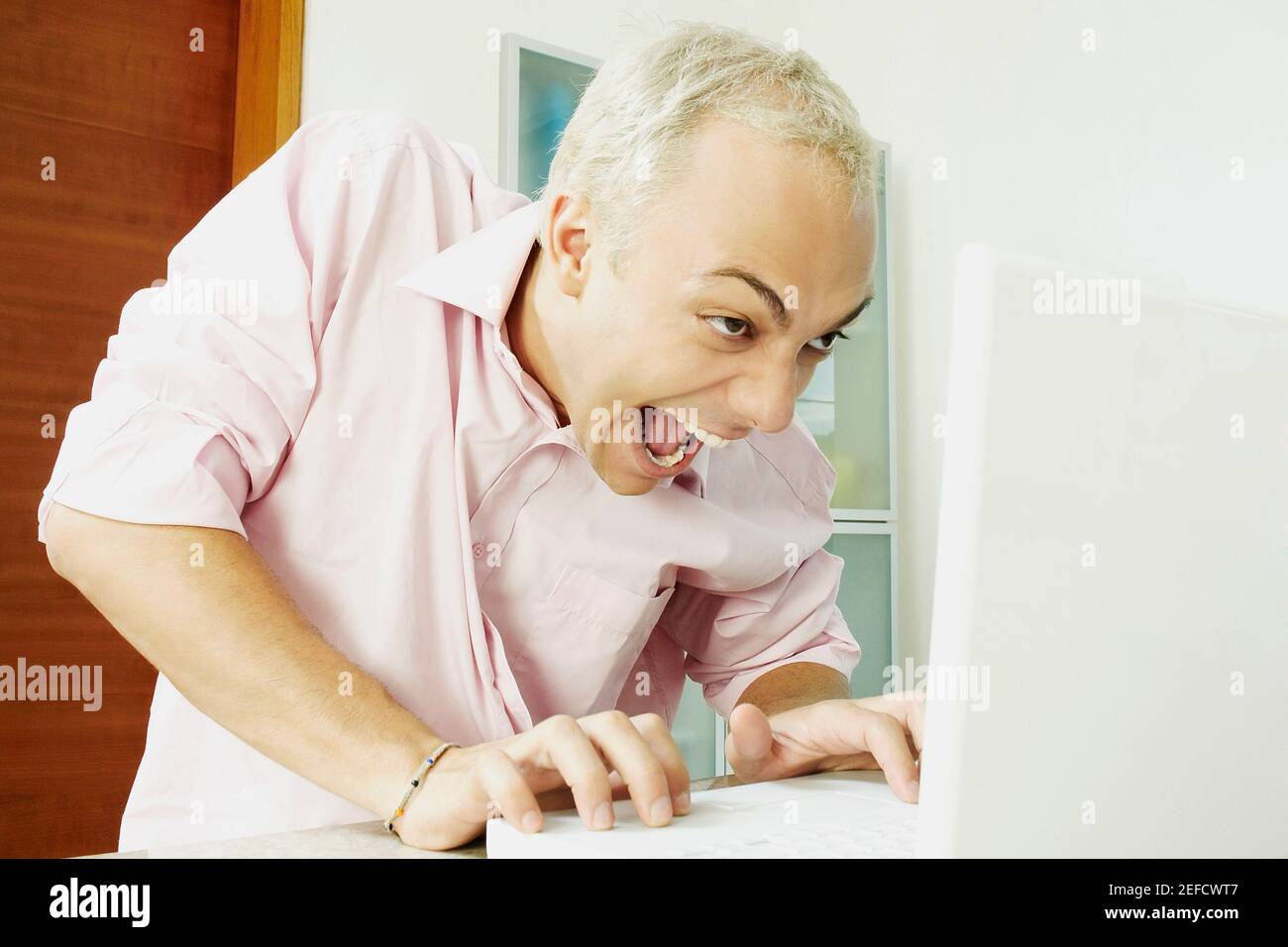 Human using mouth face hi-res stock photography and images - Alamy