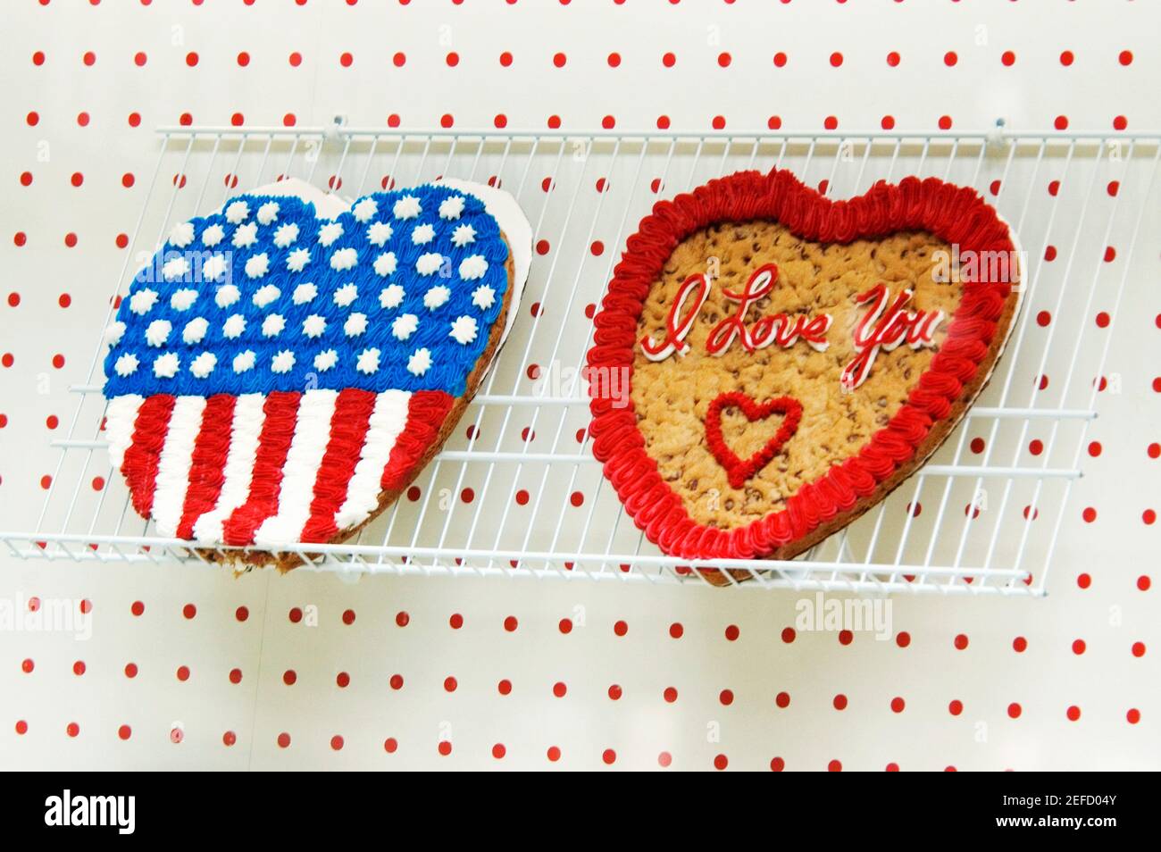 Heart shaped american flag hi-res stock photography and images - Alamy