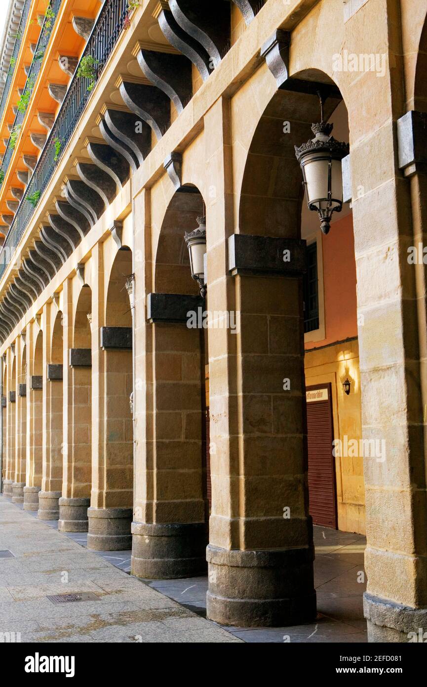 Arched columns hi-res stock photography and images - Alamy