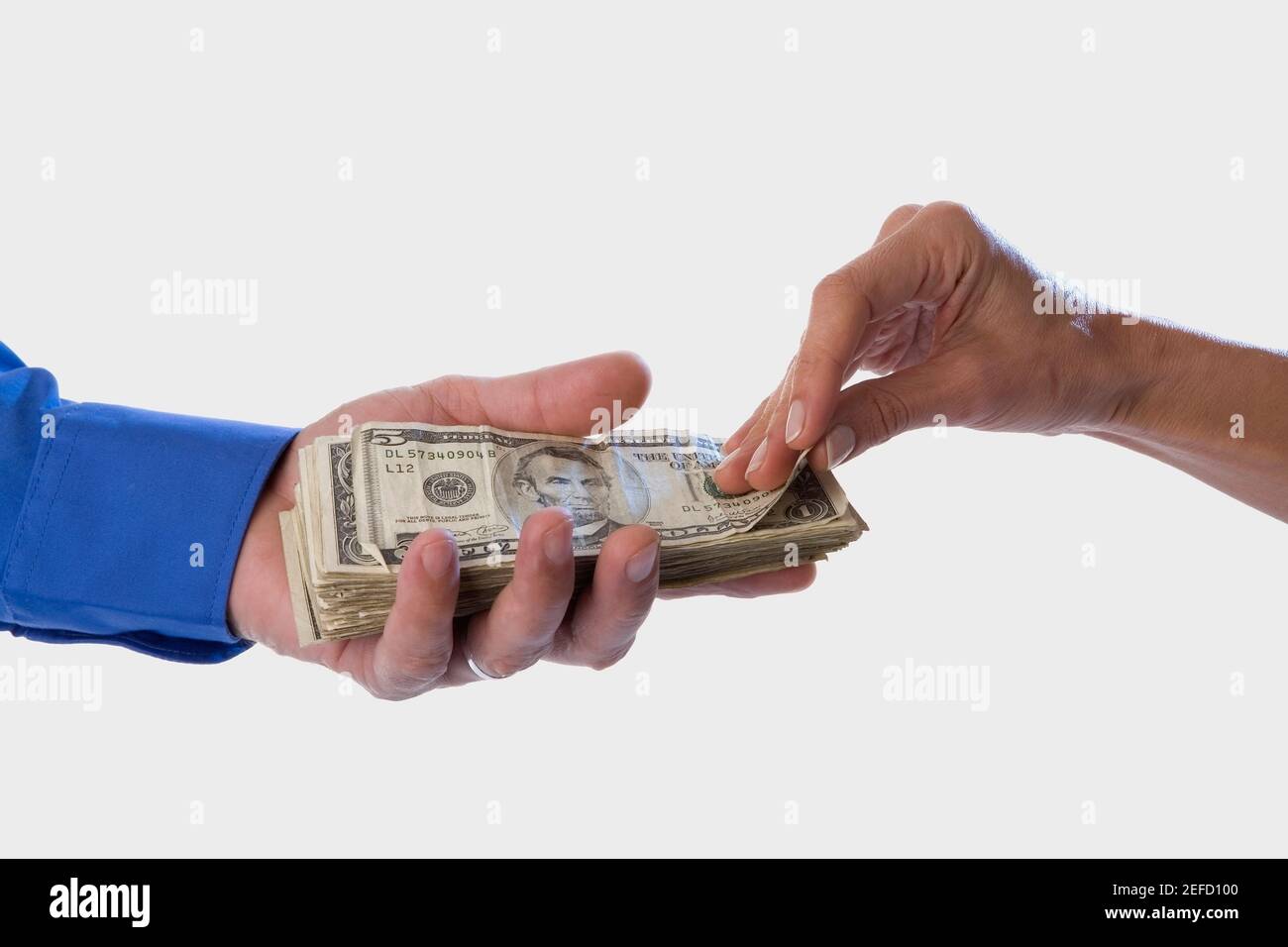 Cash receiving hi-res stock photography and images - Alamy