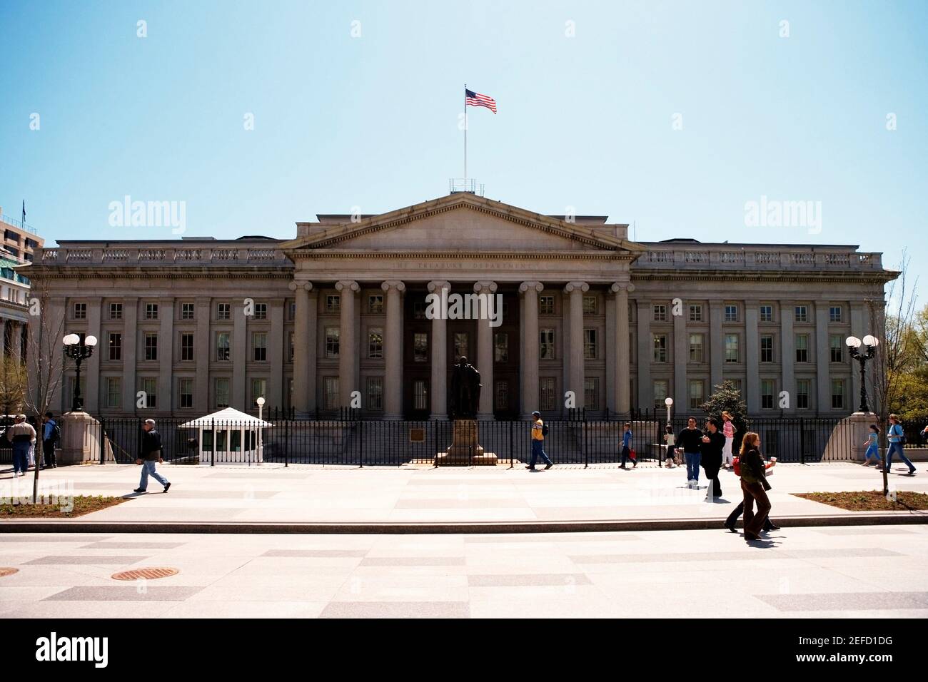 Us treasury building people hi-res stock photography and images - Alamy