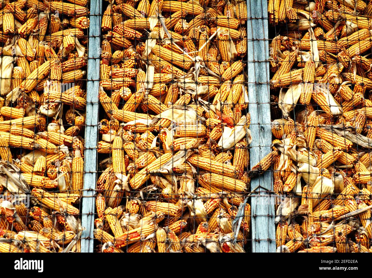 Corn crib hi-res stock photography and images - Alamy