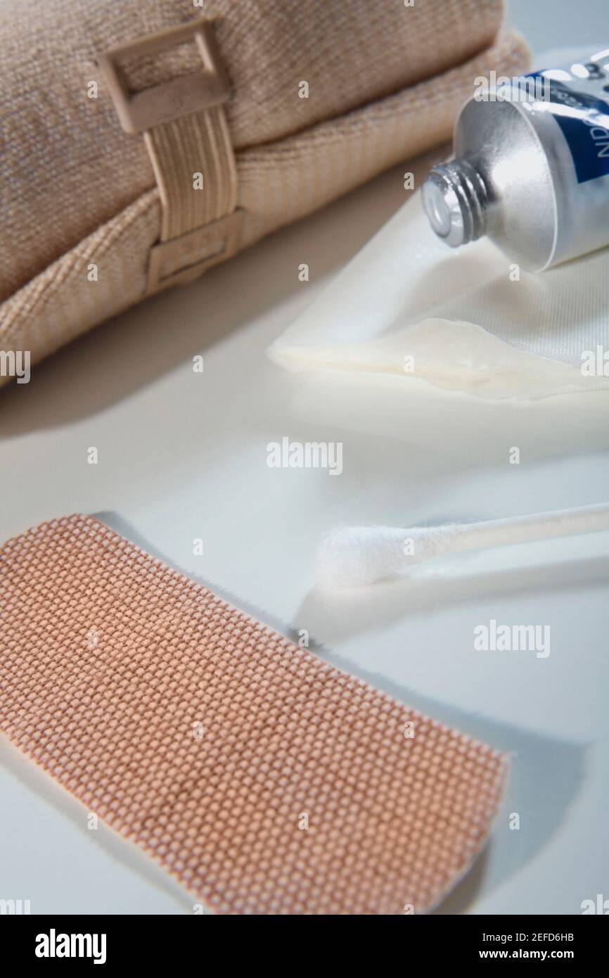 Got the shot bandage hi-res stock photography and images - Alamy