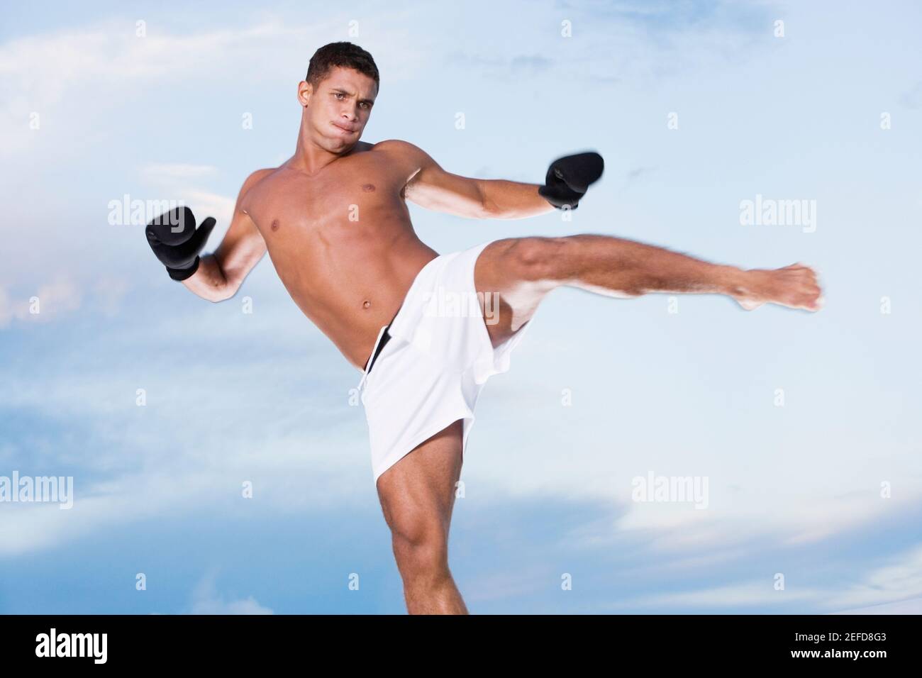 Barefoot boxing hi-res stock photography and images - Alamy