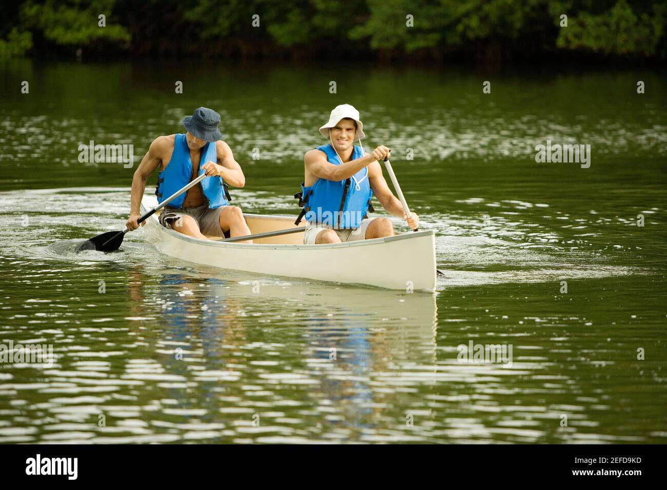 Two people boating hi-res stock photography and images - Alamy
