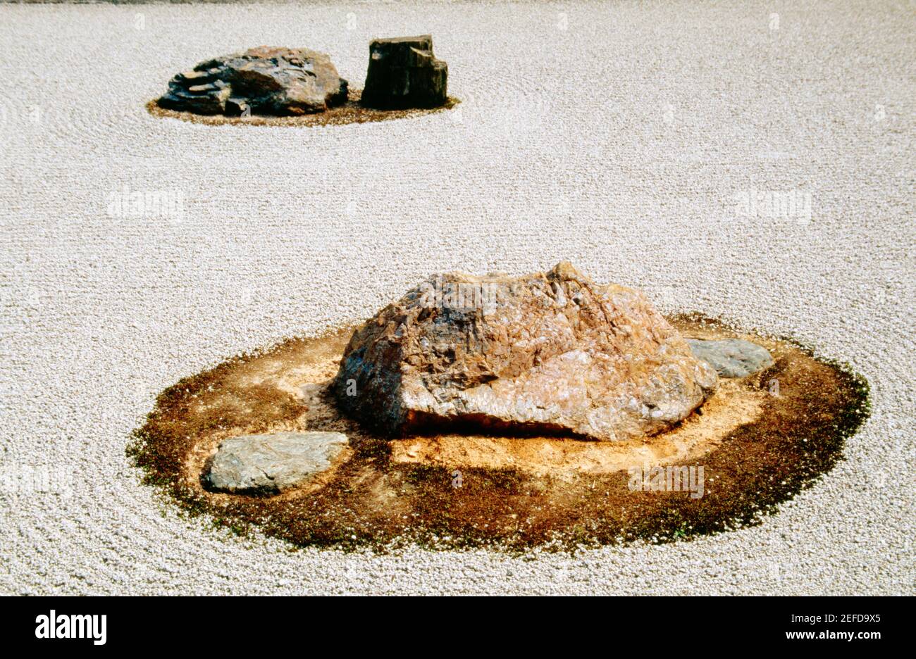 Circular rock garden hi-res stock photography and images - Alamy