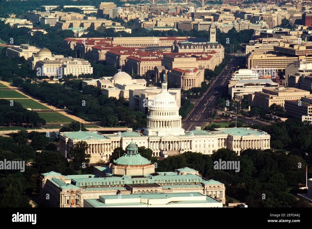 Aerial view of a building, Capitol Building, Library of Congress ...