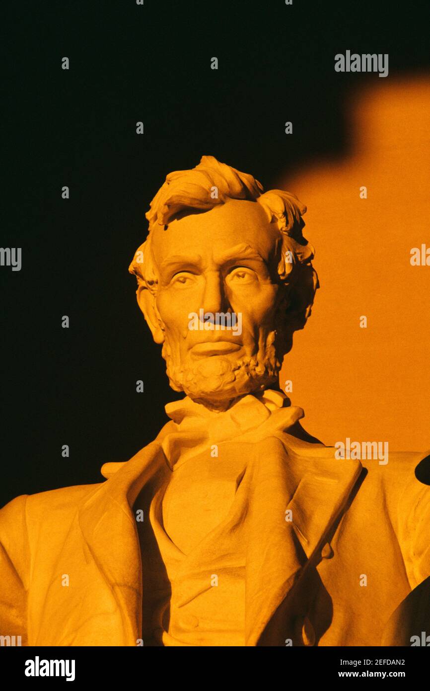 Lincoln memorial front view night hi-res stock photography and images ...