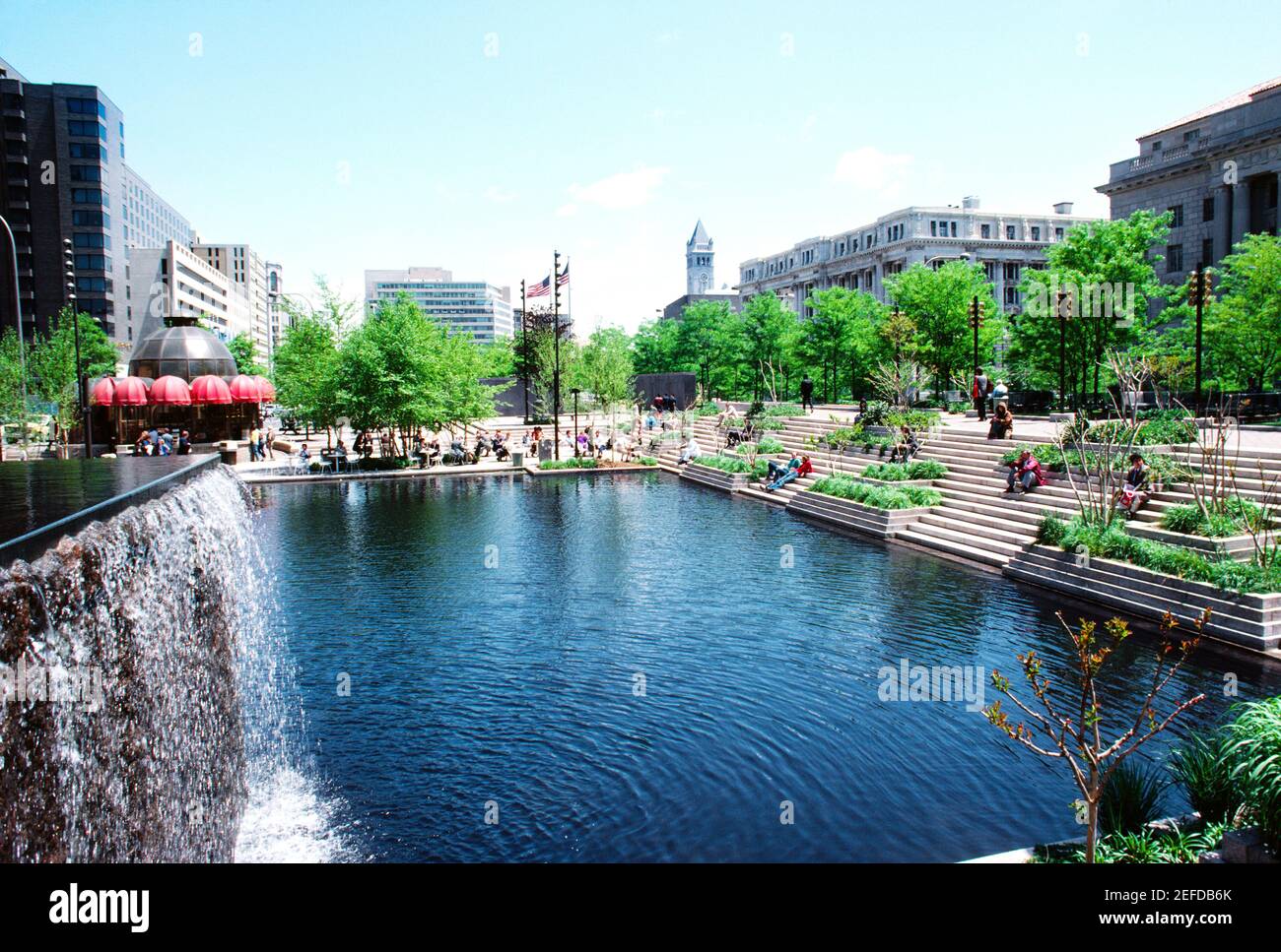 Human made pond hi-res stock photography and images - Alamy