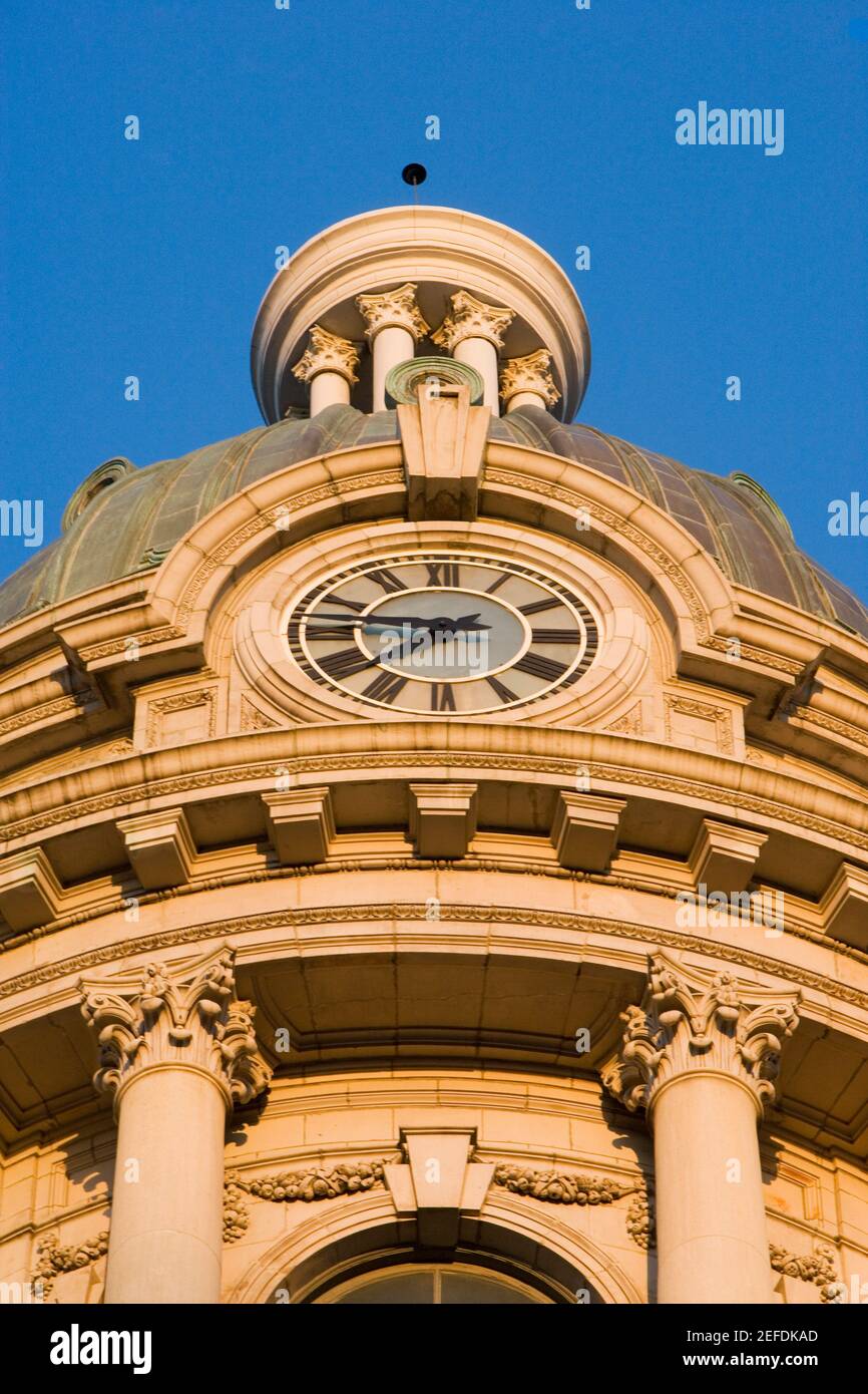 Clock building architecture hi-res stock photography and images - Alamy