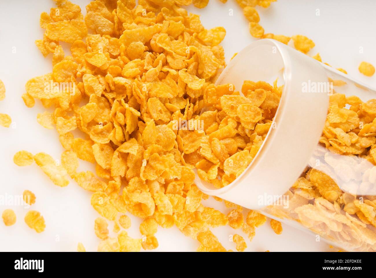 Large corn flakes hi-res stock photography and images - Alamy