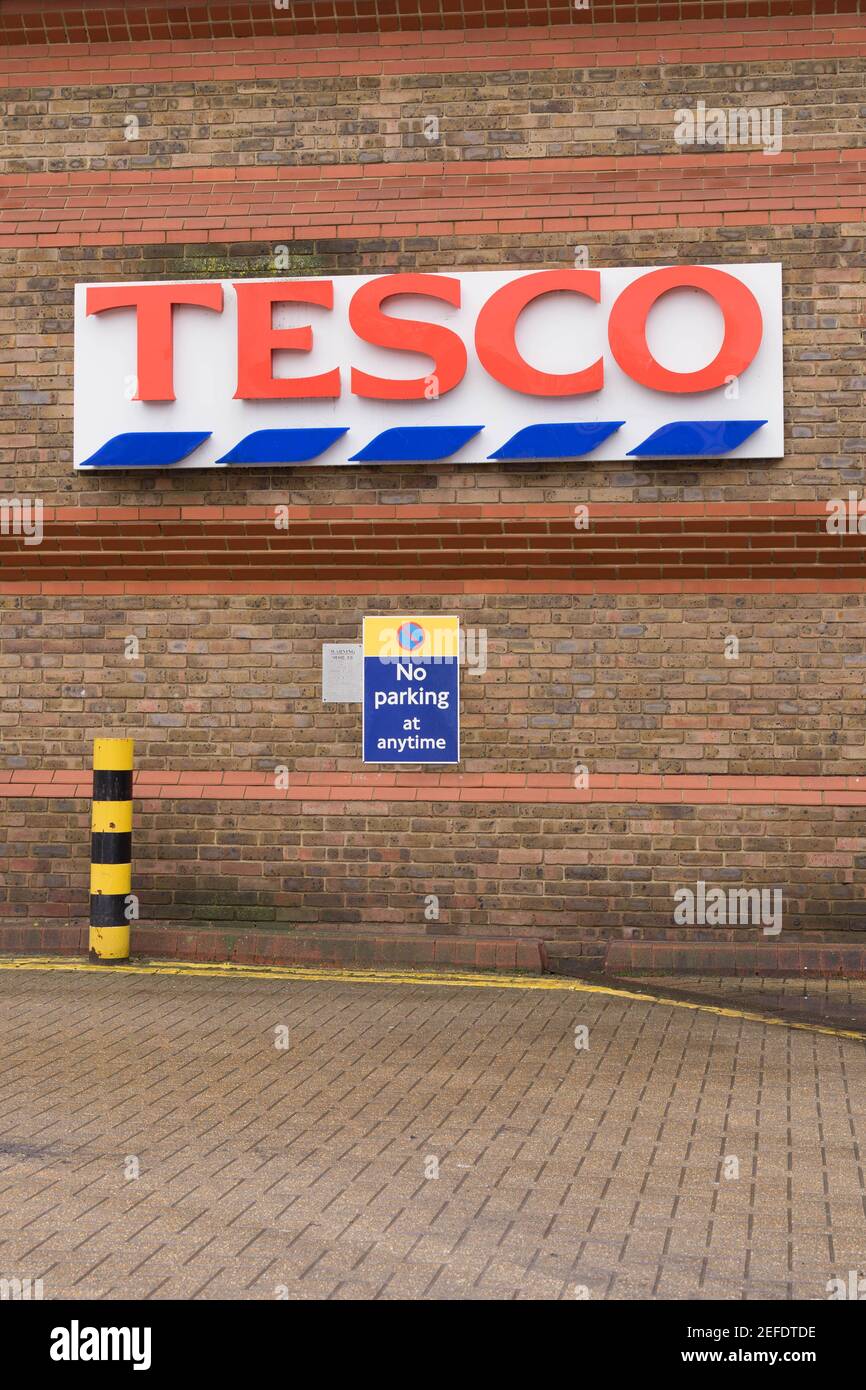 Tesco Logo High Resolution Stock Photography and Images - Alamy