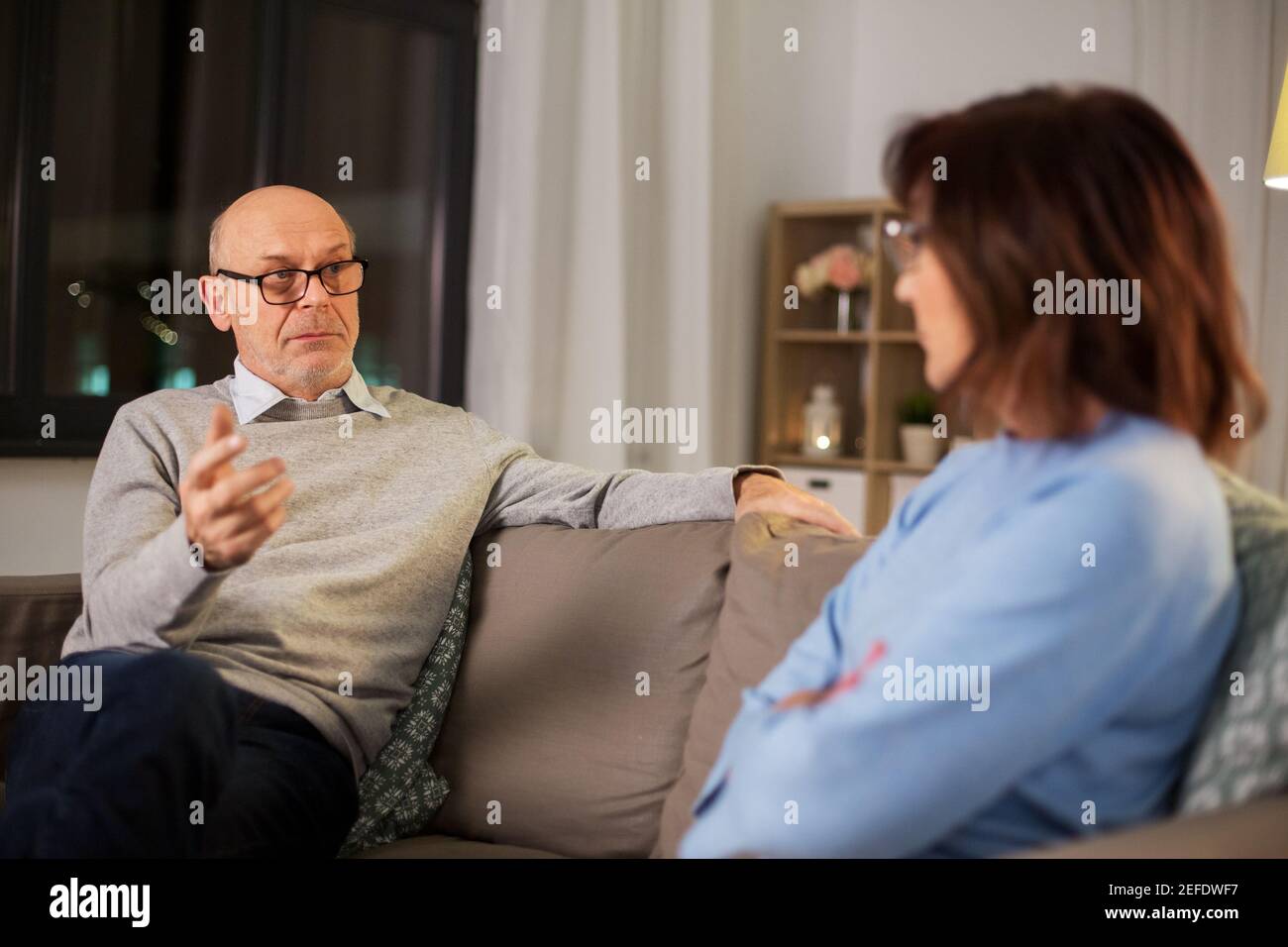 Old couple arguing hi-res stock photography and images - Alamy