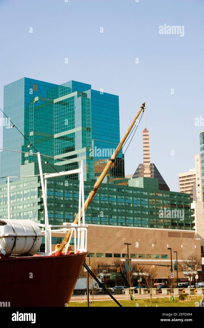 Baltimore inner harbor boat people hi-res stock photography and images ...