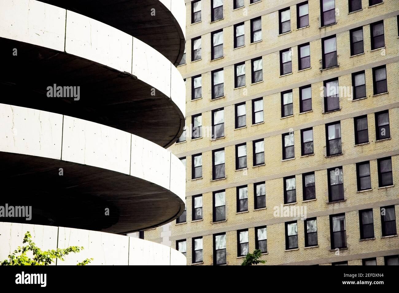 Circular parking hi-res stock photography and images - Alamy