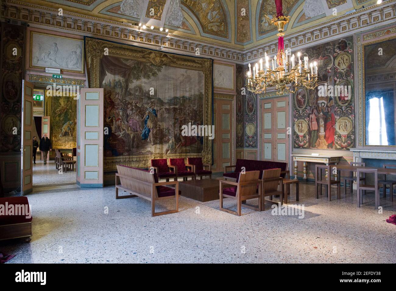 Milan royal palace hi-res stock photography and images - Alamy